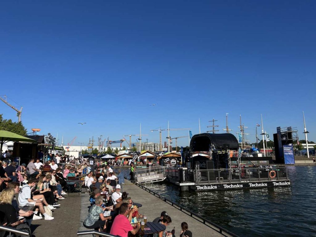 Kieler Woche Bühne Bootshafen Kiel | We love Kiel