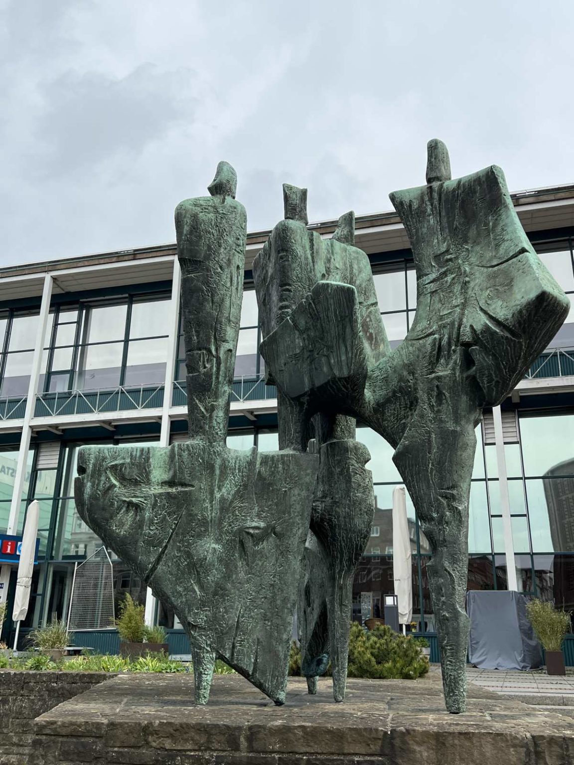 Fünf Ertteile Skulptur Kiel Streesemannplatz Bernhard Heiliger | We ...