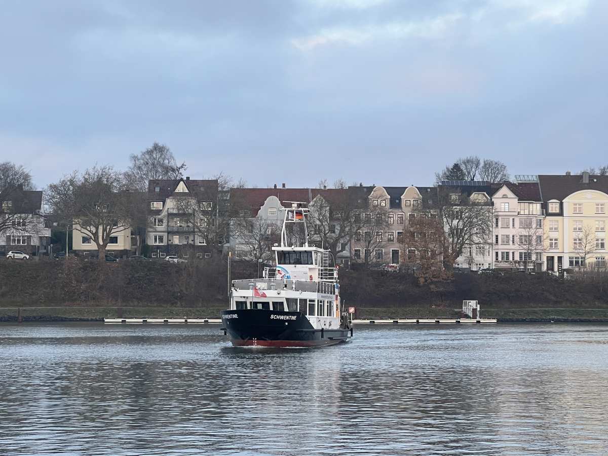 nord-ostsee-kanal-ms-schwentine-kanalfaehre | We love Kiel