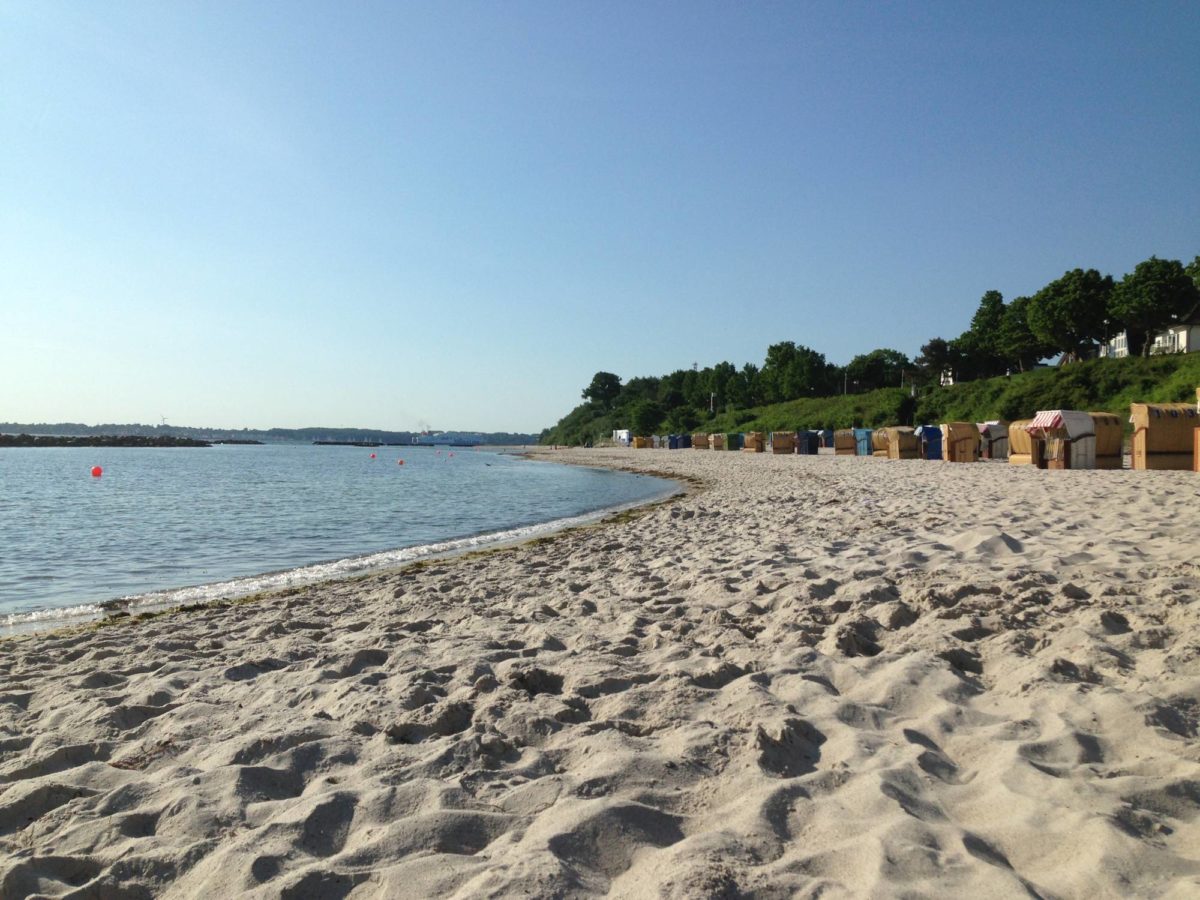 Beach Kiel Schilksee on the fjord | We love Kiel
