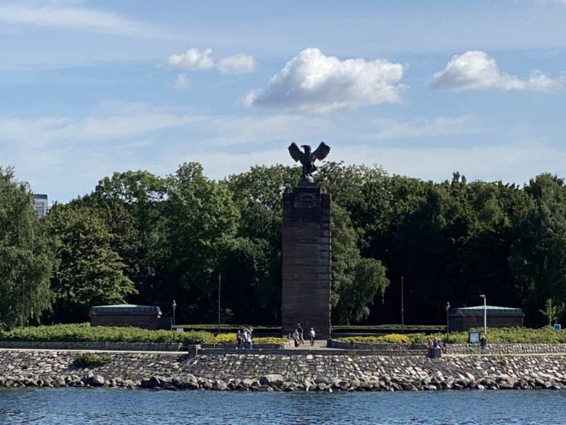 Das U-Boot-Ehrenmal Möltenort Im Neuen Licht – HARO